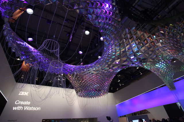 IBM. The First Thinking Sculpture - Hot Digital